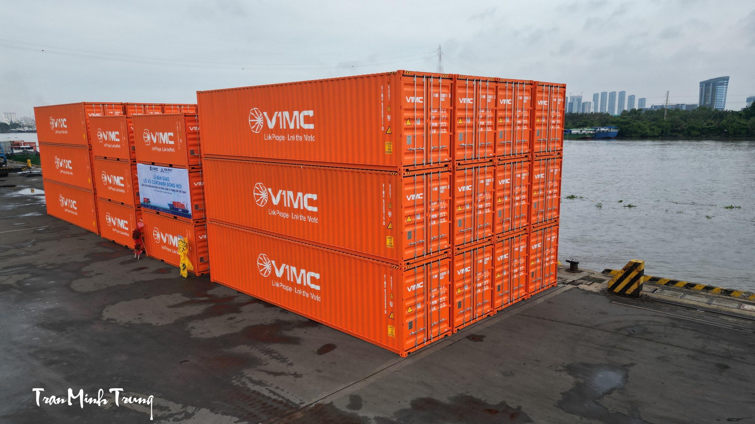 Bàn giao lô vỏ Container đóng mới giữa Tập đoàn Hoà Phát và Tổng công ...