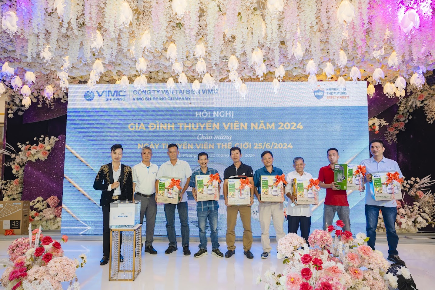 Hội nghị gặp gỡ Gia đình thuyền viên nhân ngày Thuyền viên thế giới 25/6